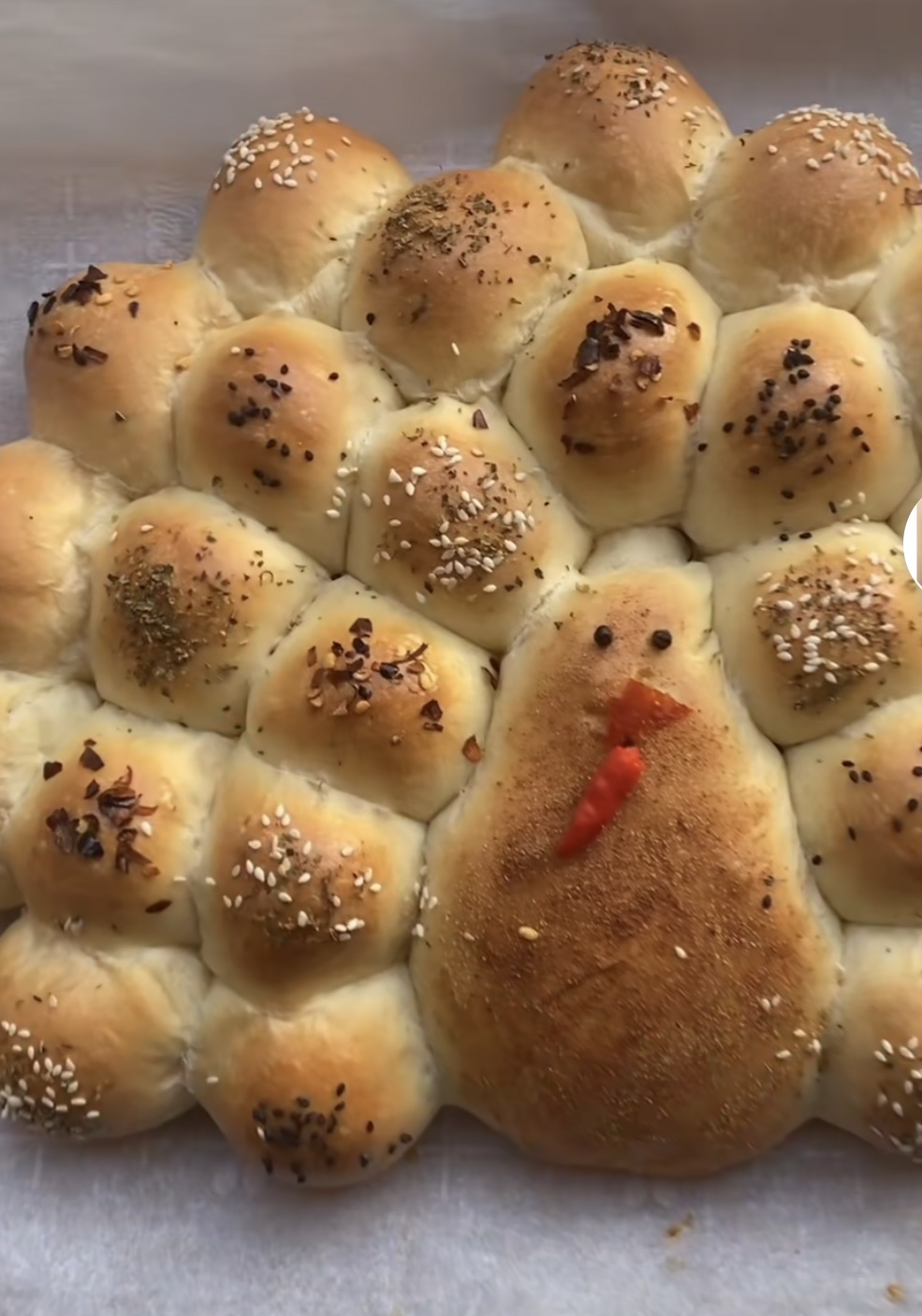“Turkey” Dinner Rolls - Frannie Loves Food