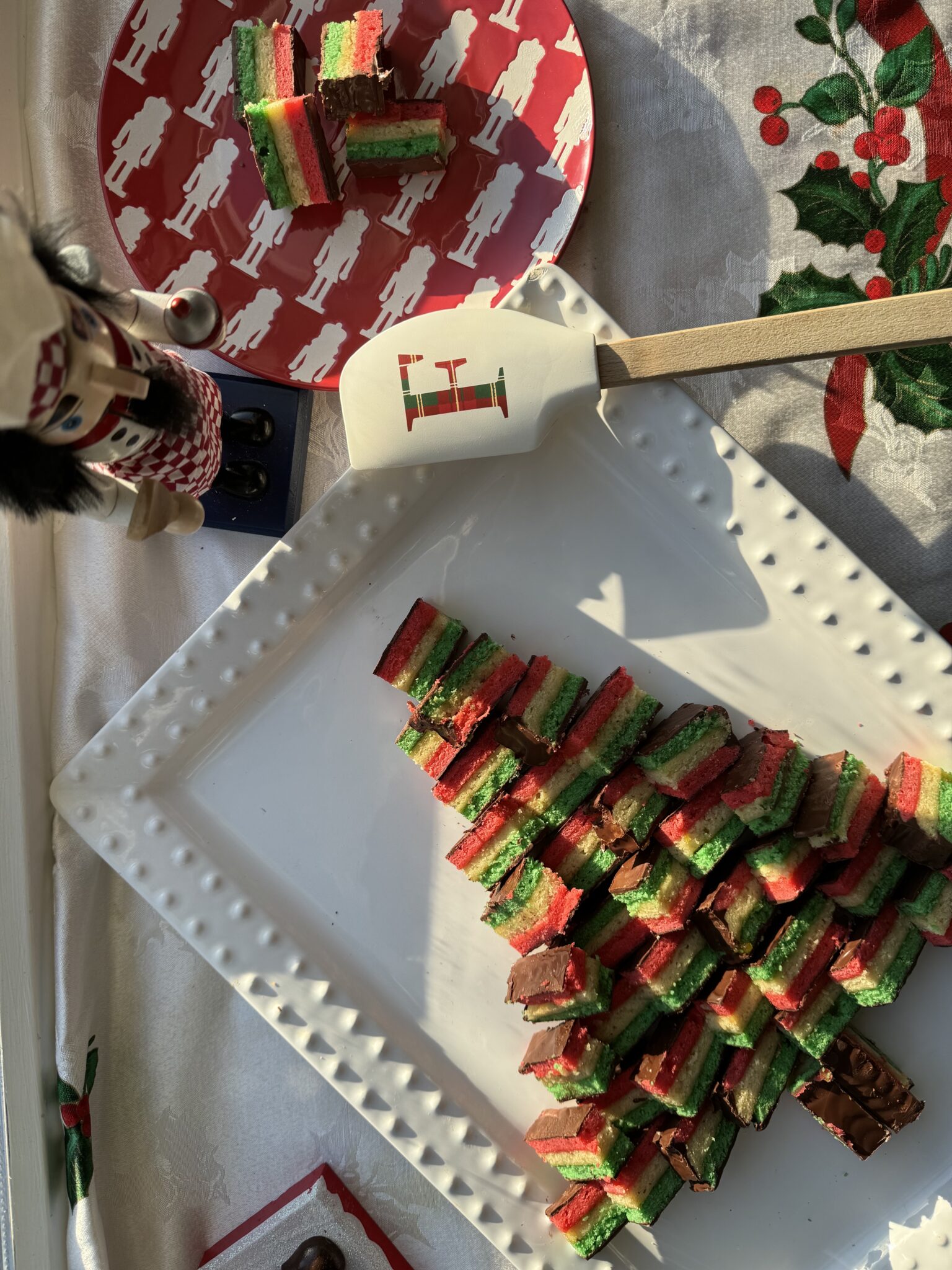 Tre Colori (Italian Rainbow Cookies) - Frannie Loves Food
