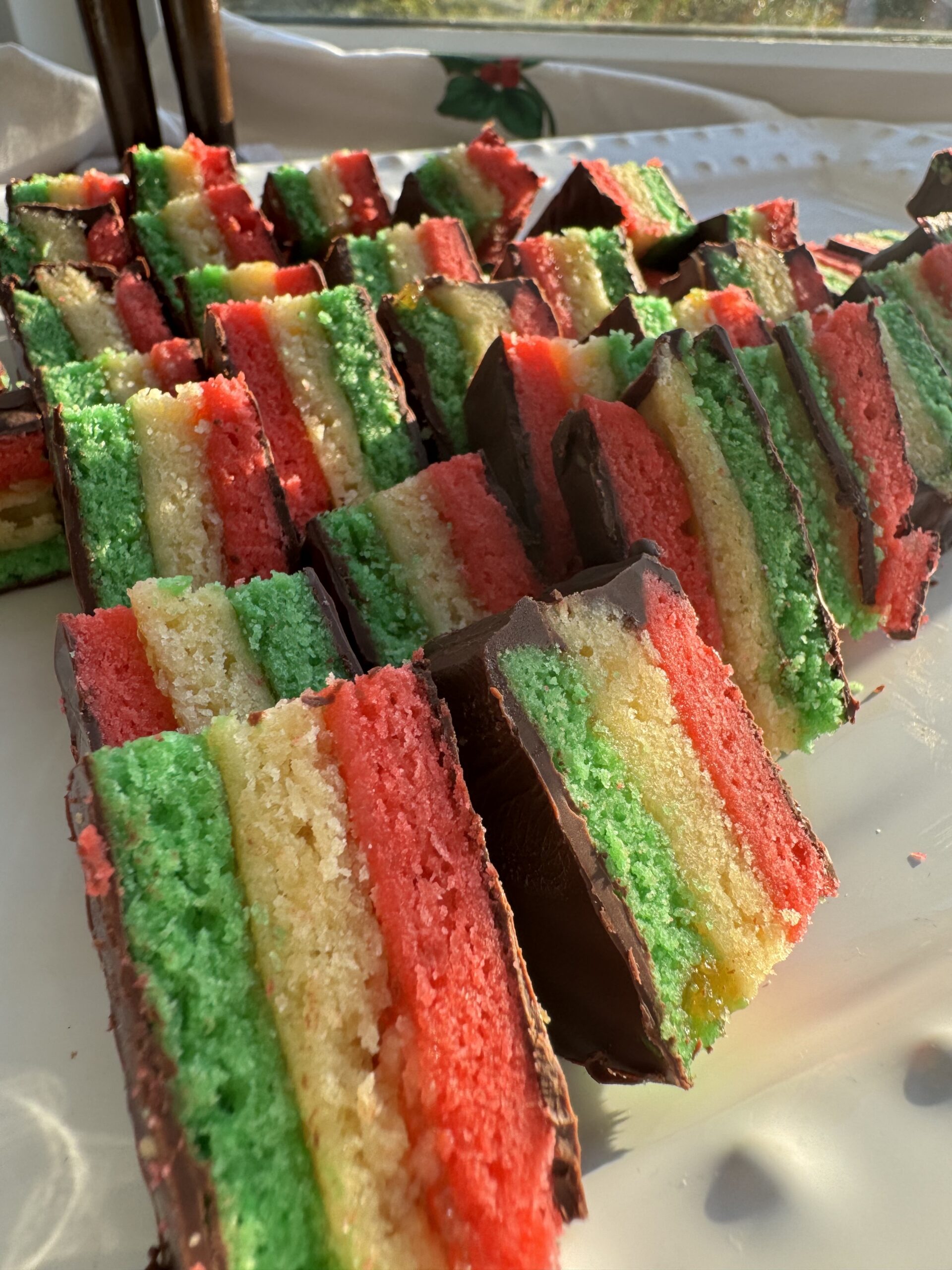 Tre Colori (Italian Rainbow Cookies) - Frannie Loves Food